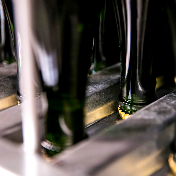 Bottling in Barham – Simpsons' Wine Estate